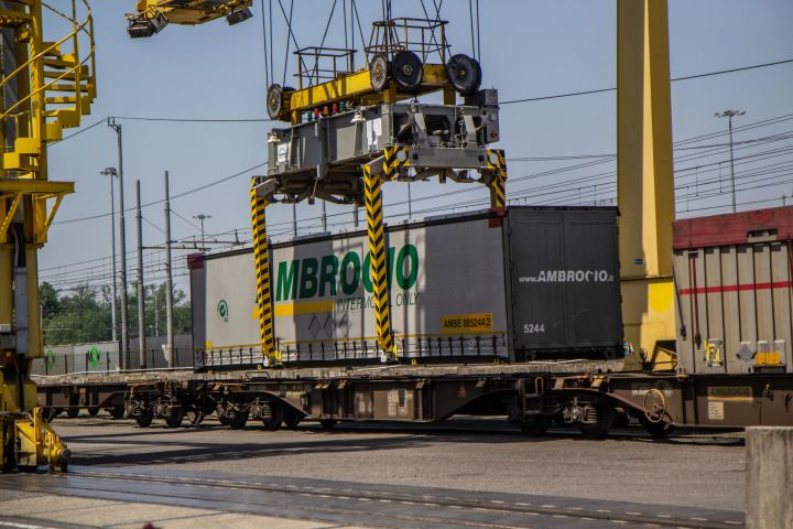 TRASPORTO MULTIMODALE, INTERMODALE E COMBINATO: QUAL È LA DIFFERENZA ...